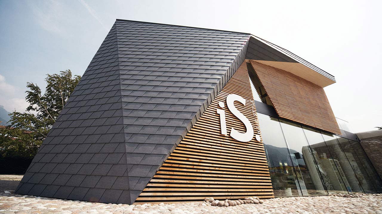 Elegantna streha na modernem objektu | PREFA